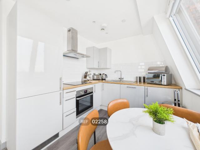 apartment in George House, George Street, HU1 3BB