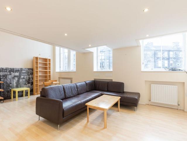 apartment in Giles Street, Flat 15, Leith Edinburgh, EH6