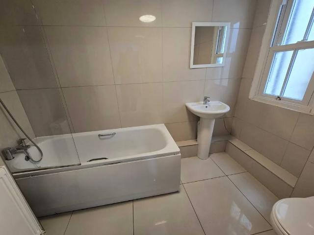 apartment in Gladstone Terrace, Brighton