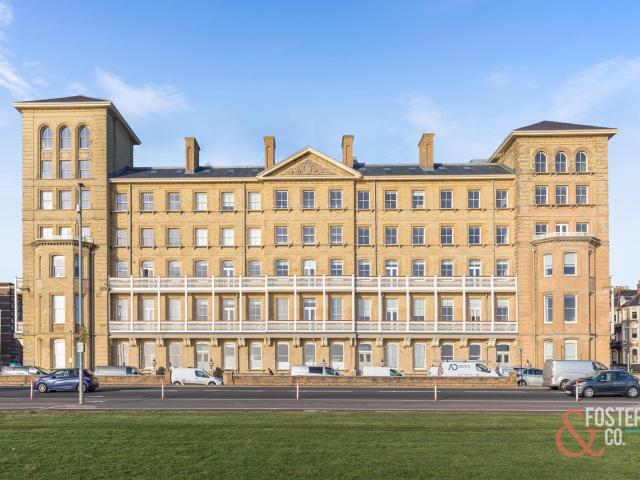 apartment in Grand Avenue, Hove