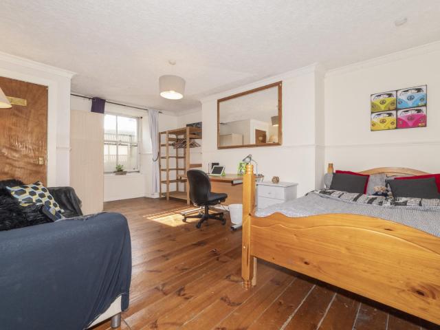 apartment in Granville Street