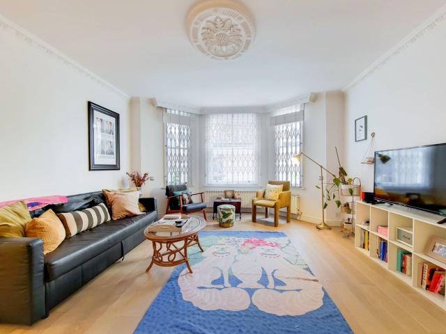 apartment in Grenville Place