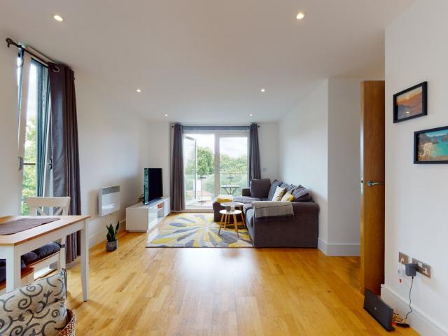 apartment in Grosvenor Court, 2 Wharf Lane, East London
