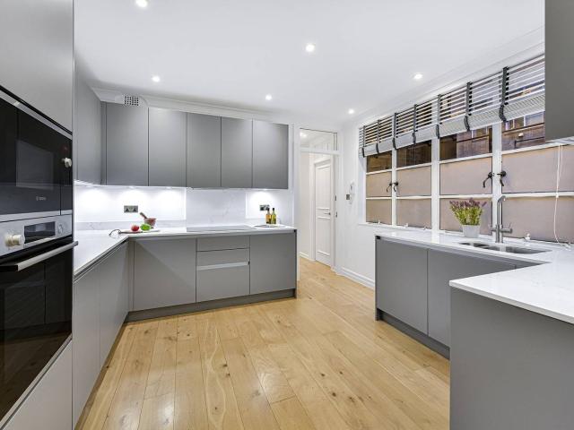 apartment in Grosvenor Square