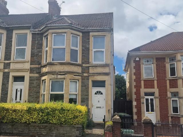 apartment in Downend Road