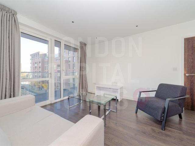apartment in Devan Grove, London