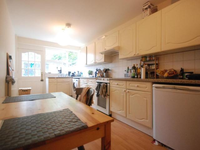 apartment in Delhi Street, London