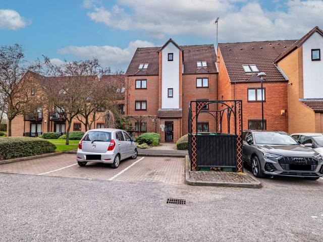 apartment in Dunlin Wharf, Nottingham, NG7