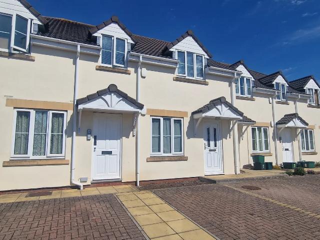 apartment in Egghill Lane