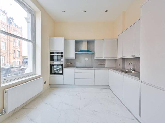 apartment in Electric Avenue