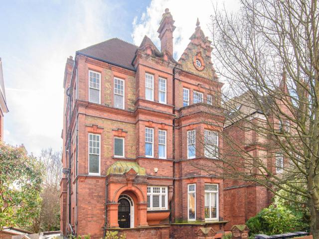 apartment in Eton Avenue