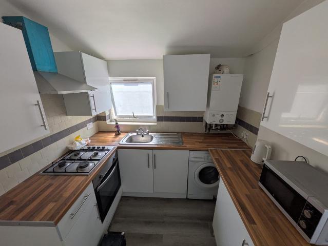 apartment in Evelina Road, London, SE15 3