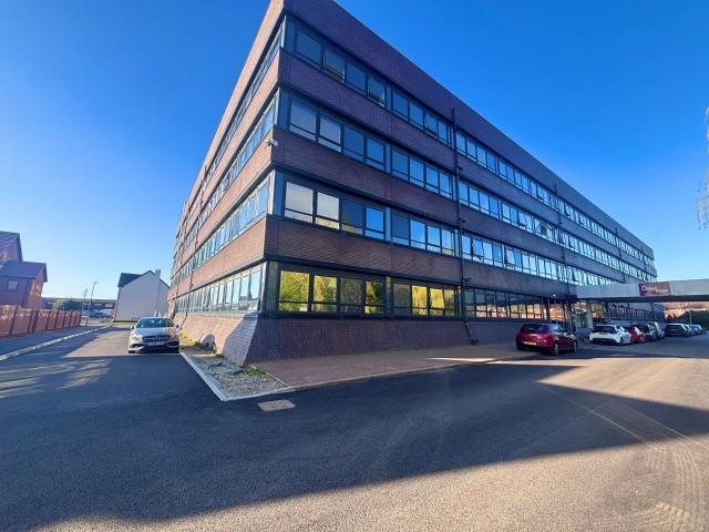 apartment in Fowler Road Aylesbury, HP19