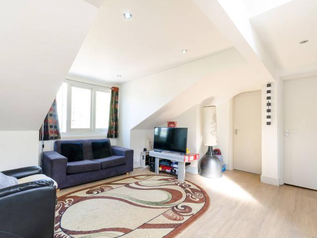 apartment in Fassett Road