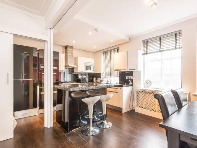 apartment in Finchley Road