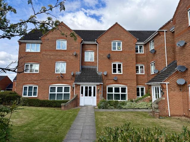 apartment in Firedrake Croft, Stoke, Coventry, CV1 2DR