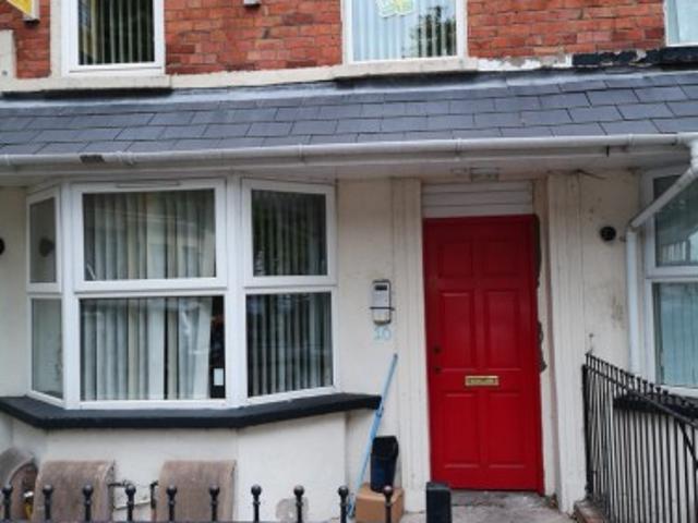 apartment in flat 1, 10 Rugby avenue, belfast, bt7 1rg