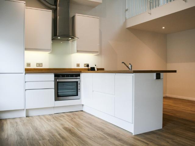 apartment in Flat 2, 5 Queens Lane, Maidenhead, Berkshire, SL6 1FY