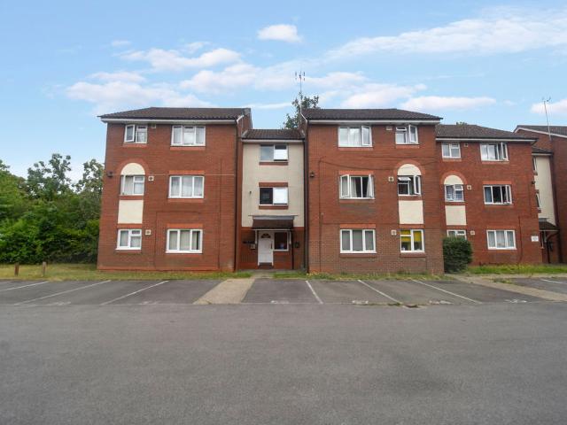 apartment in Flaxfield Court, Basingstoke