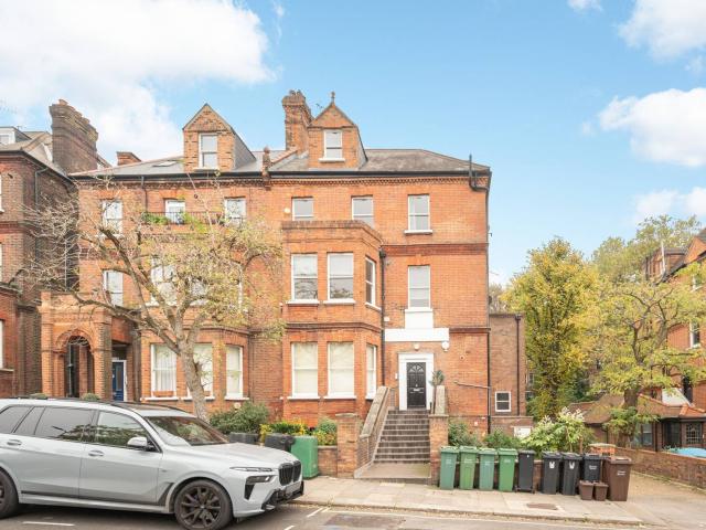 apartment in Frognal