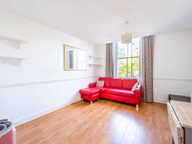 apartment in Fulham Road