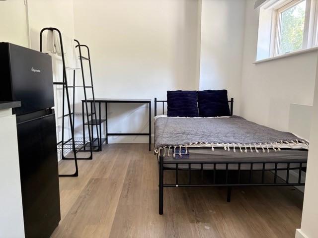 apartment in Kilburn High Road, Kilburn, NW6