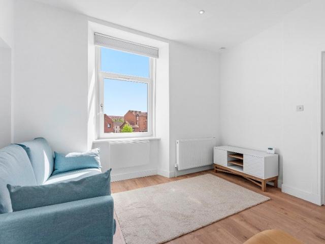 apartment in Kings Road, Flat 8 2F2, Portobello Edinburgh, EH15