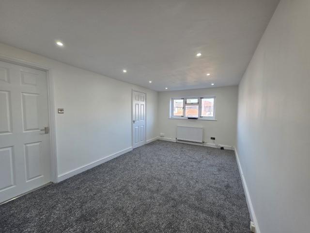 apartment in Kingshill Road Swindon