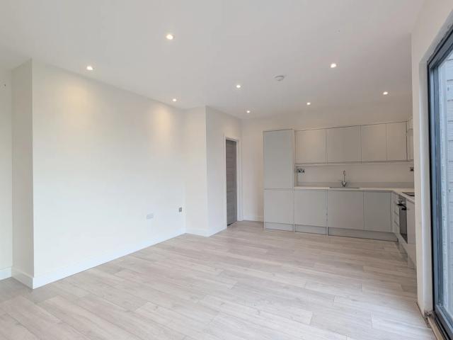 apartment in Krissh House 180 188 Northolt Road, HA2