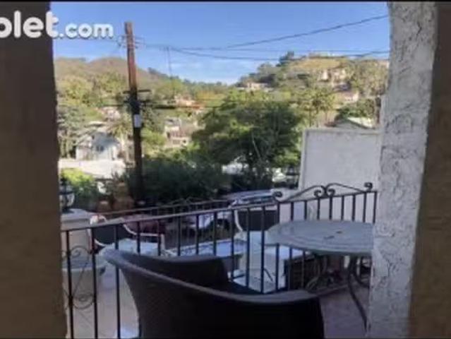 Apartment in Hollywood