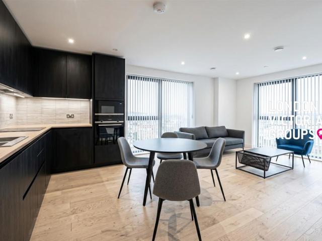 apartment in Hawksbury Heights, 11 Hewson Way, London