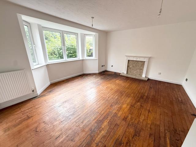 apartment in Halliard Court, Barquentine Place, Cardiff Bay