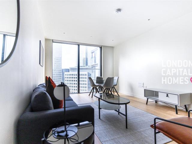 apartment in Hampton Tower 75 Marsh Wall, LONDON