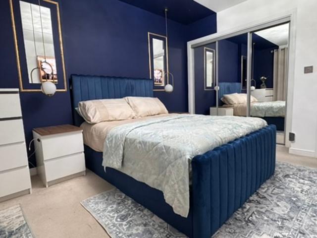 apartment in Handley Page Road