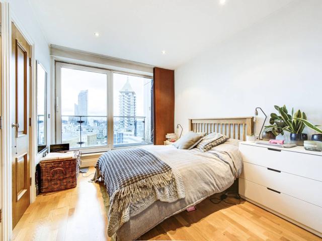apartment in Harbour Reach