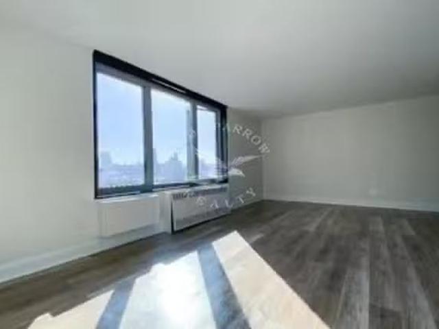 Apartment in Harlem West