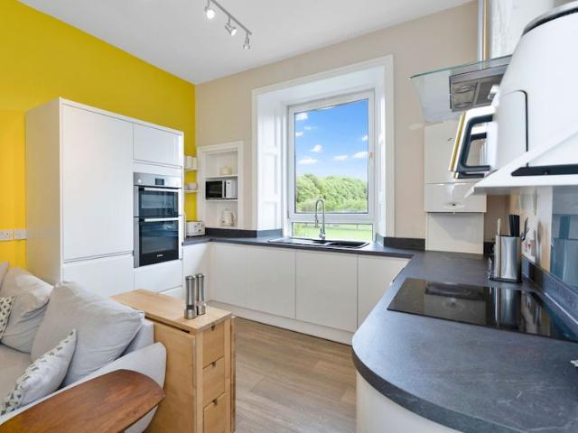 apartment in Harrison Gardens, Flat 5, Polwarth Edinburgh, EH11