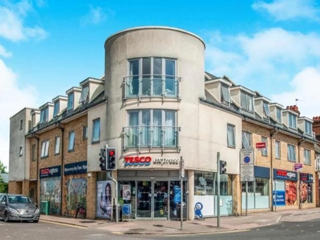 apartment in Harwoods Road WATFORD, WD18
