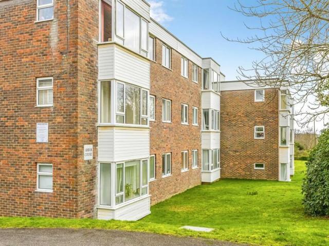 apartment in Heath Road Haywards Heath
