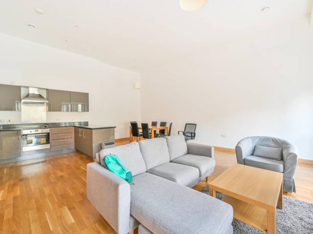 apartment in High Street
