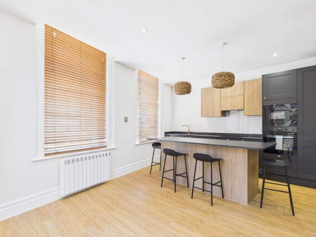apartment in High Street, Cheltenham, GL50