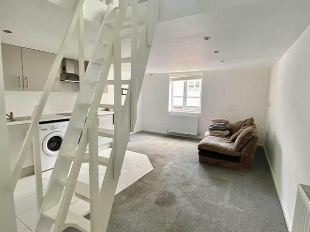 apartment in High Street, Rushden