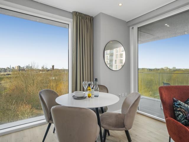 apartment in Hightail Point, London, E20 1JY