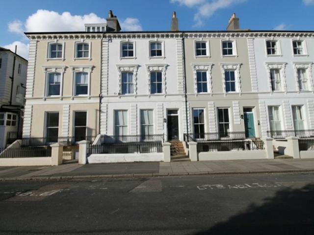 apartment in Hyde Gardens, Eastbourne, BN21