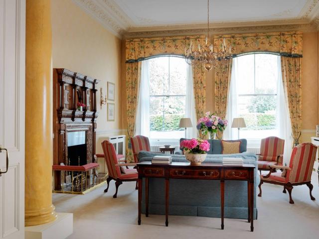 apartment in Hyde Park Gate