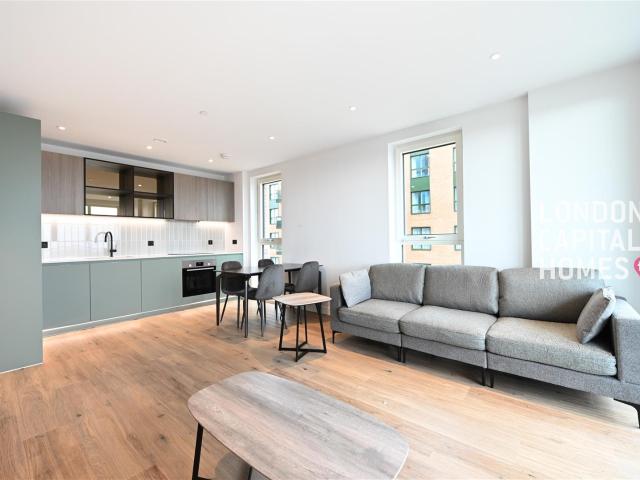 apartment in Iris House, 2 Cedrus Avenue, Southall