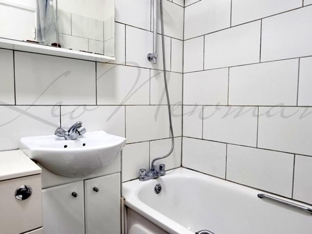 apartment in Judd Street, Bloomsbury, WC1