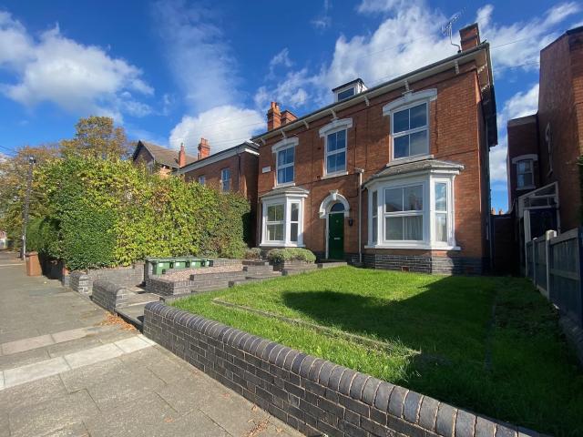 apartment in Ombersley Road Worcester