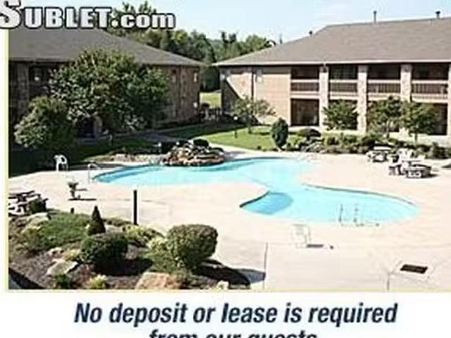 Apartment in Oak Ridge