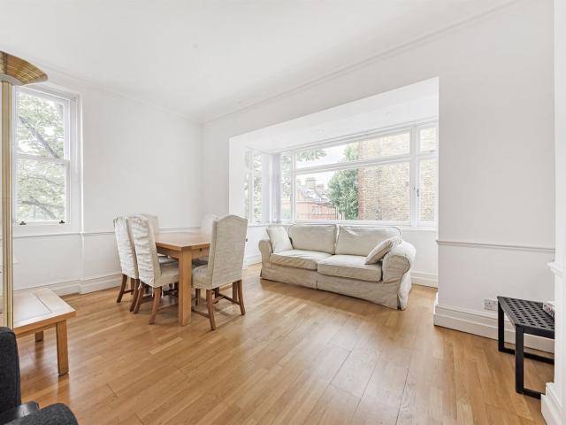 apartment in Ormonde Gate, SW3, London, SW3 4HA